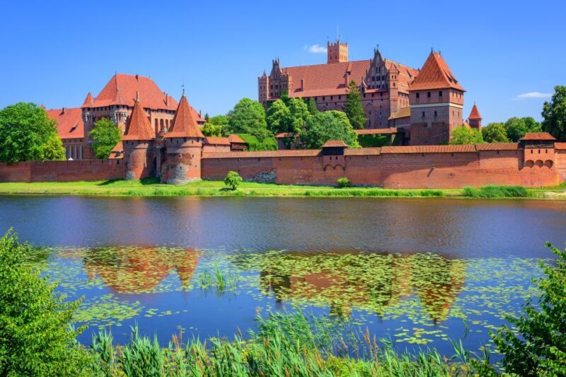 Malbork Castle Tour: 6-Hour Private Tour - An Overview of the Malbork Castle Tour