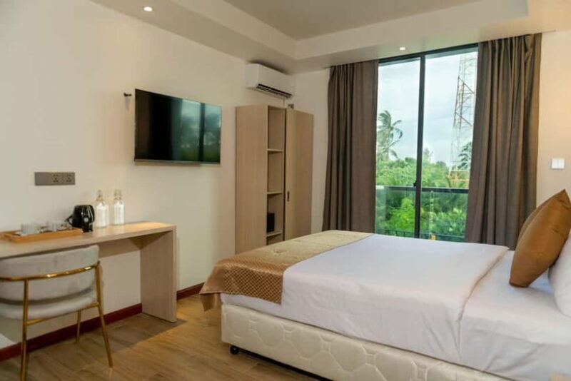 Malé: Dhangethi Island 6-Day Tour with 4-Star Hotel - Additional Tours and Adventures