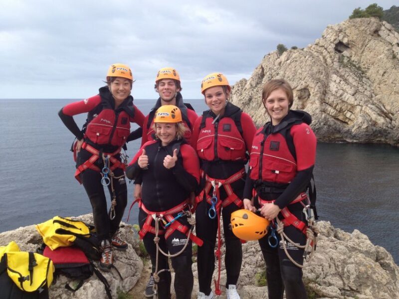 Mallorca: Cliff Jumping Adventure for Cruise Passengers - What is the Mallorca Cliff Jumping Adventure?