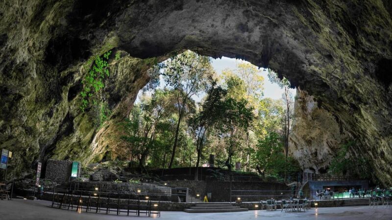 Mallorca: Half-Day Hams' Caves Tour with Pearl Shop Visit - Who Will Love This Tour?