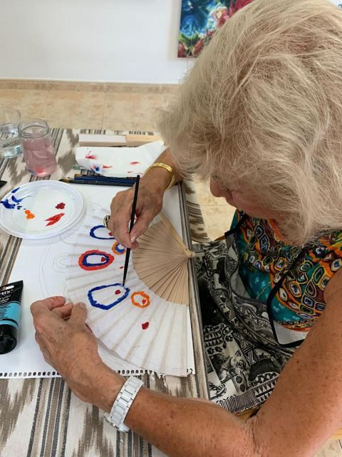 Mallorca/Porto Cristo: Design your own Spanish hand fan - Key Points