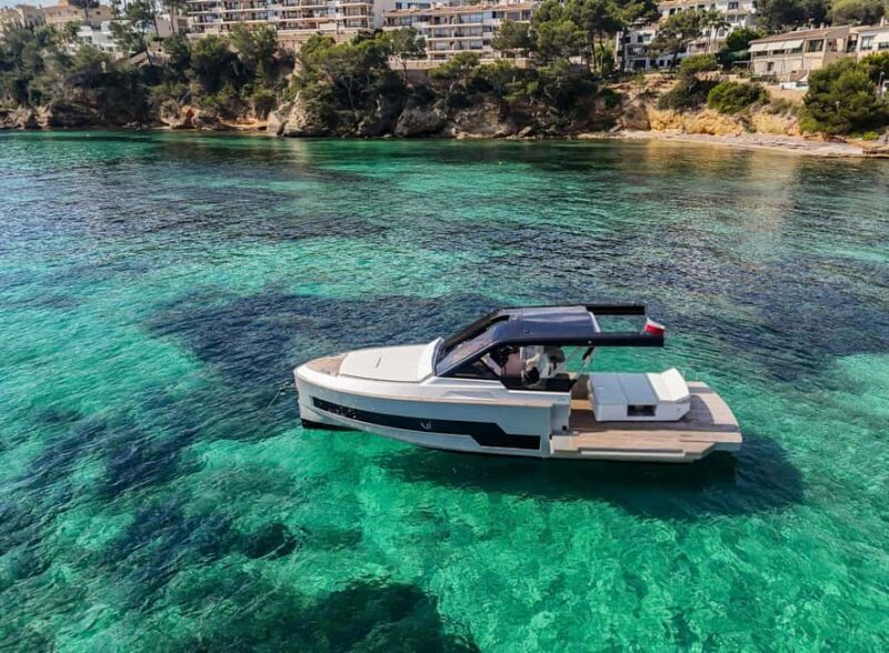 Mallorca: Private Yacht Cruise with Snorkeling and Drinks - Water-Based Activities and Photo Opportunities