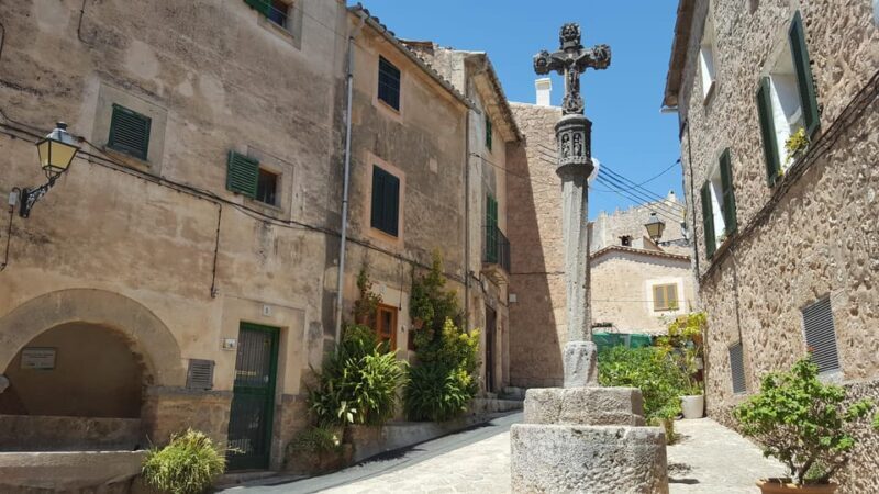 Mallorca: West Coast & Orange Valley Minbustour GERMAN GUIDE - Why This Tour Offers Good Value