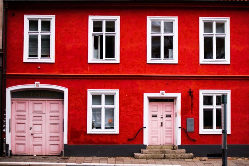 Malmö: Express Walk with a Local in 60 minutes - Why You Might Want to Join This Tour