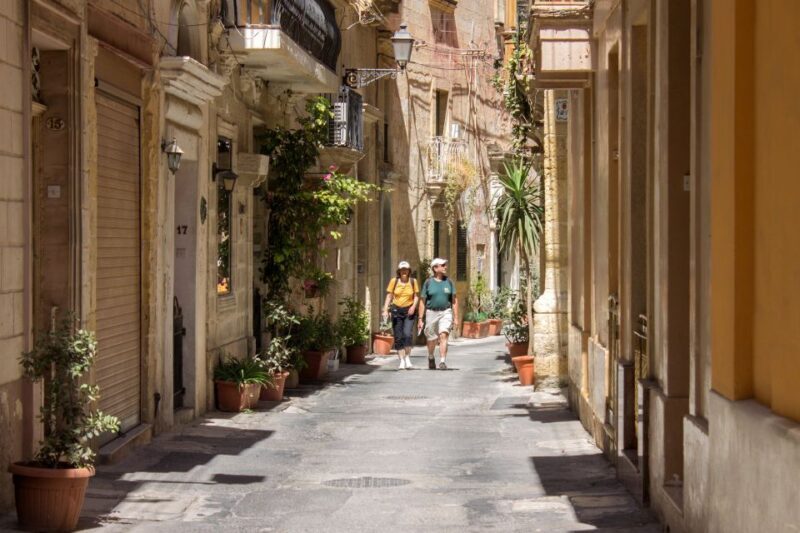 Malta: Vintage Bus Ride through the Three Cities - The Sum Up