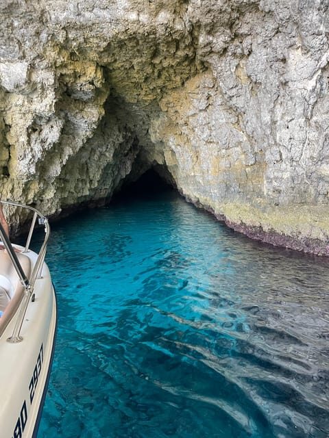 Malta:Gozo,Comino,Crystal/BlueLagoon&Caves Private Boat trip - Key Points