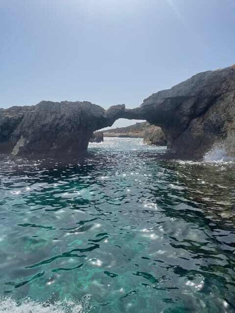 Malta:Gozo,Comino,Crystal/BlueLagoon&Caves Private Boat trip - Who Should Consider This Tour?