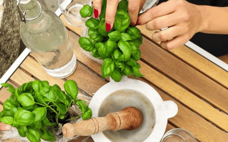 Manarola: Authentic Pesto Making Class at Cinque Terre - Key Points