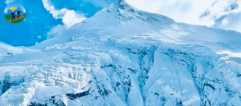 Manaslu Circuit Trek with Larkya La Pass - Discovering the Treasures of the Manaslu Region