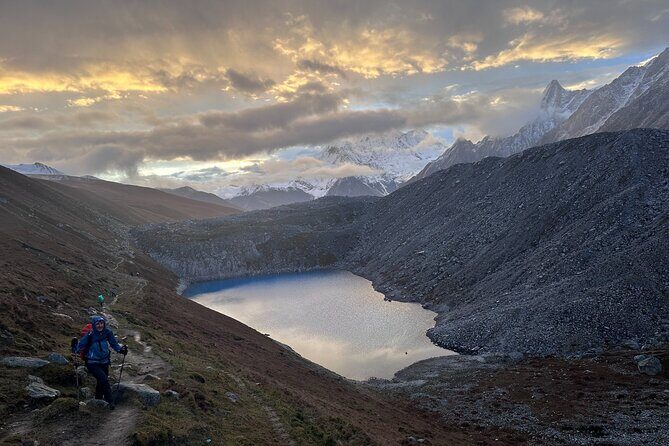 Manaslu Tsum Valley Trekking - Days 12-14: Return to Chhokangparo and onward to Namrung
