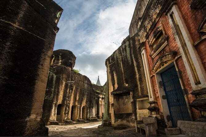 Mandalay: Excursion to Monywa - Introduction