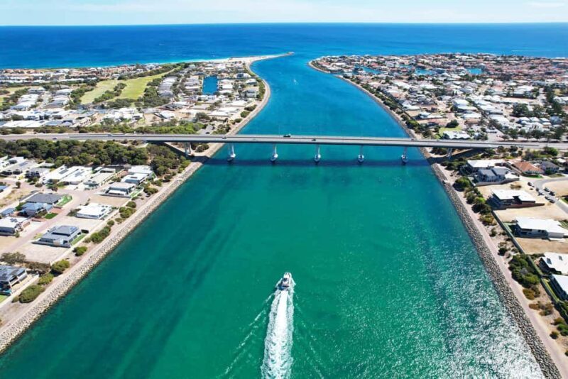 Mandurah: Dolphin & Giant Sightseeing Cruise - FAQ