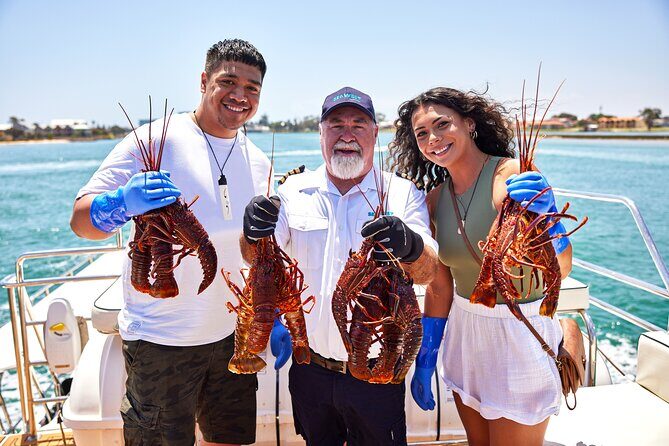 Mandurah Wild Seafood Experience - The Food & Drinks: A Gourmet Seafood Feast
