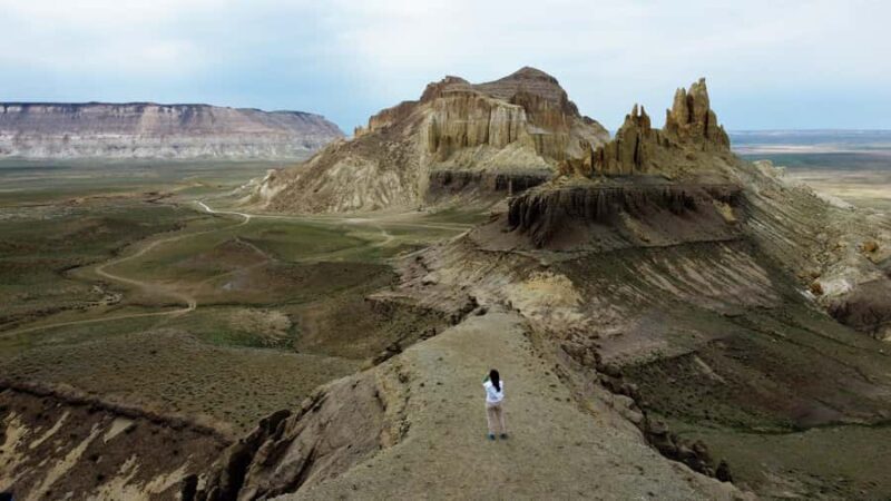 Mangystau: 8 Iconic Locations in One Epic Day - Exploring the Landscape: What Makes This Tour Special