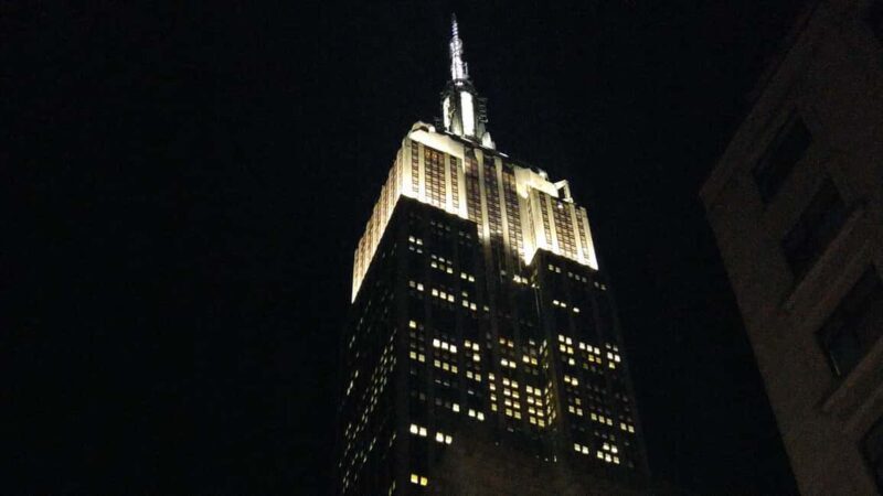 Manhattan; 5th avenue stroll & sunset at Empire State - The Heart of Manhattan’s Transit and Cultural Spaces
