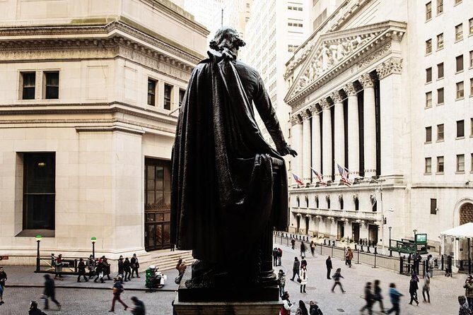 Manhattan Group Tour Including Wall Street and 911 Memorial - The Iconic Landmarks and Local Flavor