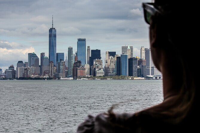 Manhattan Skyline and Statue Night Cruise - FAQs
