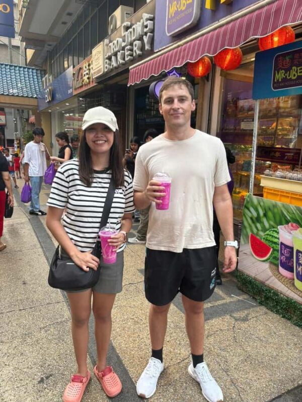 Manila: best shopping districts and Food Parks Guided Tour - Key Points