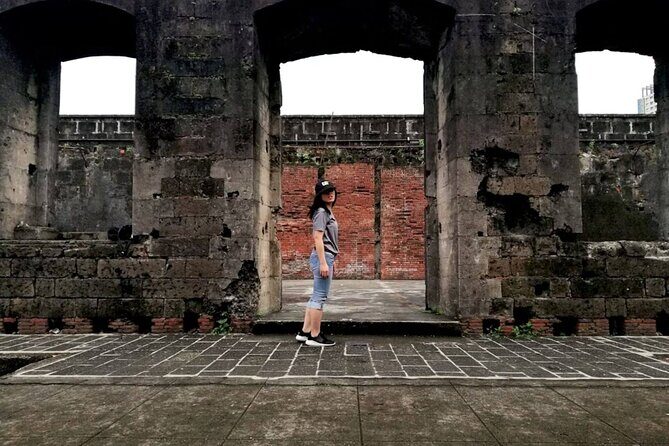 Manila Bike Adventure and Modern Makati Discovery - Key Points