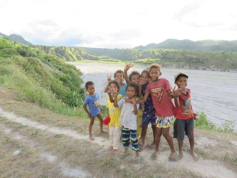 Manila: Mount Pinatubo 4X4 & Hiking Trip - The Hike to the Crater: The Heart of the Experience