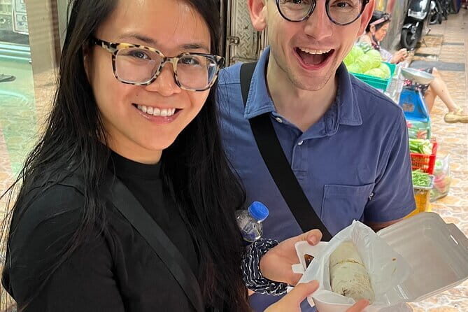 Manila Nightlife And Pub Crawl Tour Makati City - The Sum Up