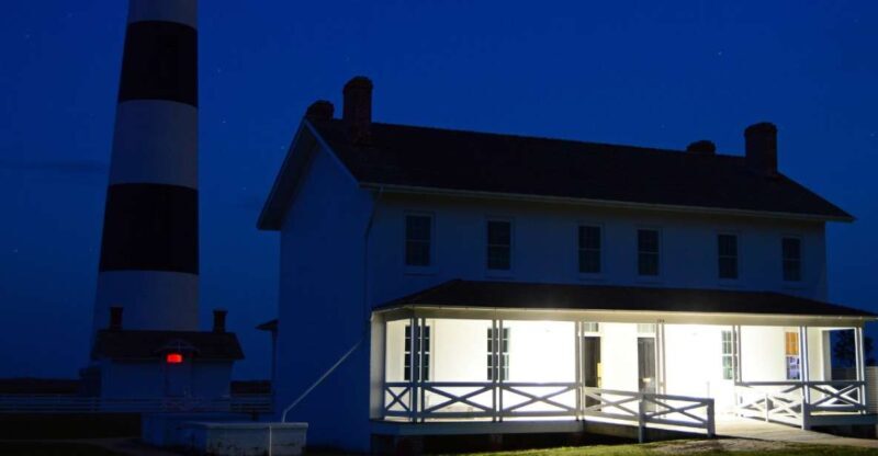 Manteo: Phantom Pirates & Poltergeists Haunted Walking Tour - Authentic Tales and Guides You Can Trust