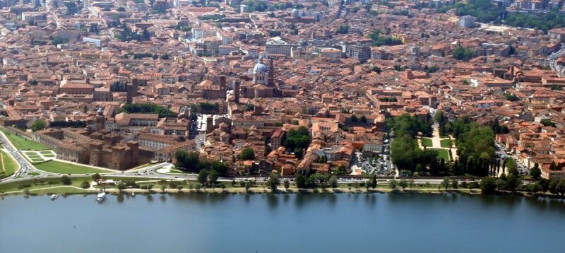 Mantova City Center and Ducal Palace: 3-Hour Guided Tour - Accessibility and Tips