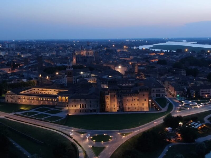 MANTOVAGANDO: Tour of the Historic Center of Mantua - Authentic Experiences and Practical Tips