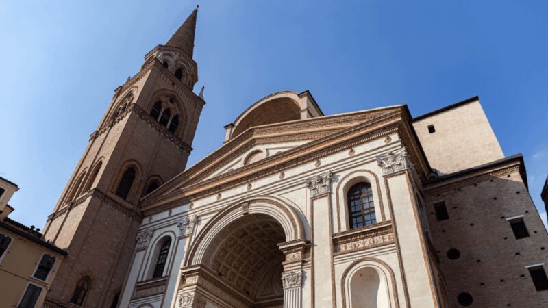 Mantua: Ascent and guided tour of the Basilica and dome of Sant'Andrea - The Experience and Its Value