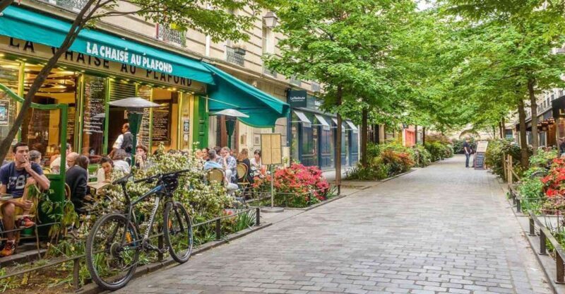 Marais District of Paris Guided Walking Tour - Exploring the Historic Core