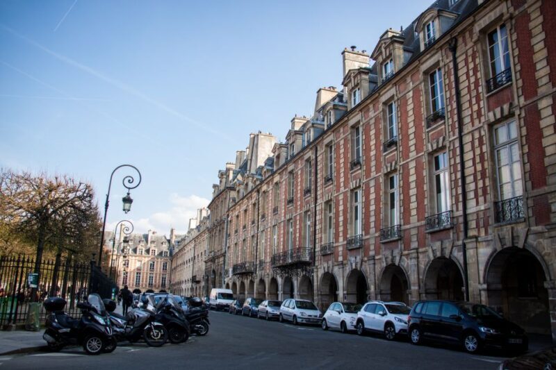 Marais Walking Tour: Lifestyle in Paris - Discovering the Marais: An Overview