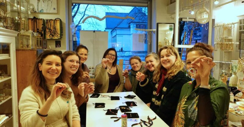 Maral Kunst : Jewelry Bar Experience (Jewelry Making) - An Introduction to the Jewelry Bar Experience
