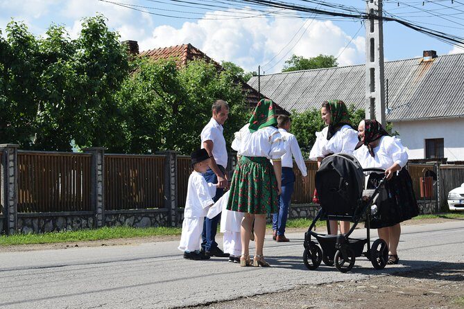 Maramures best (1 day, from Cluj) - How the Tour Begins: Scenic Mountain Drive and Wooden Churches