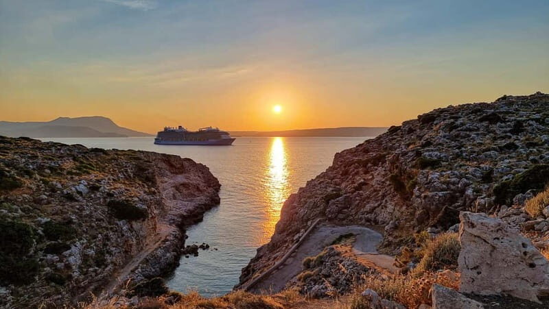 Marathi: 2-Hour Sunset Cruise with Wine and Fresh Fruit - Key Points