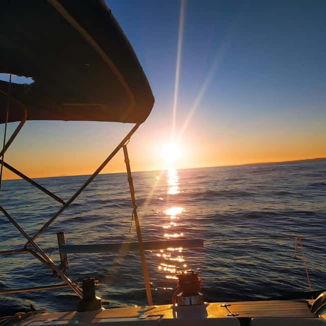 Marbella: 2 hour shared Sailing Experience - Key Points