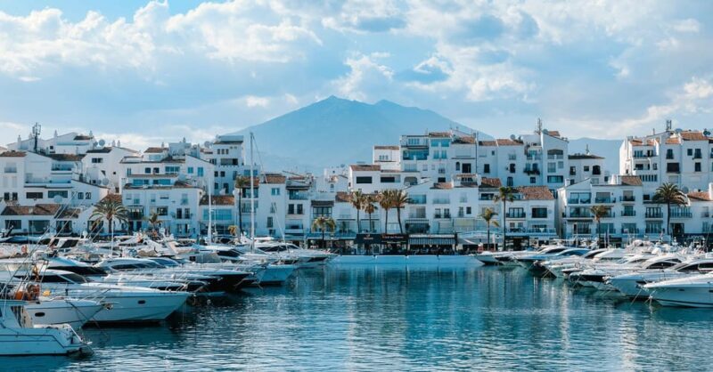 Marbella: Boat Rental drive yourself with Dolphin Sighting - FAQ