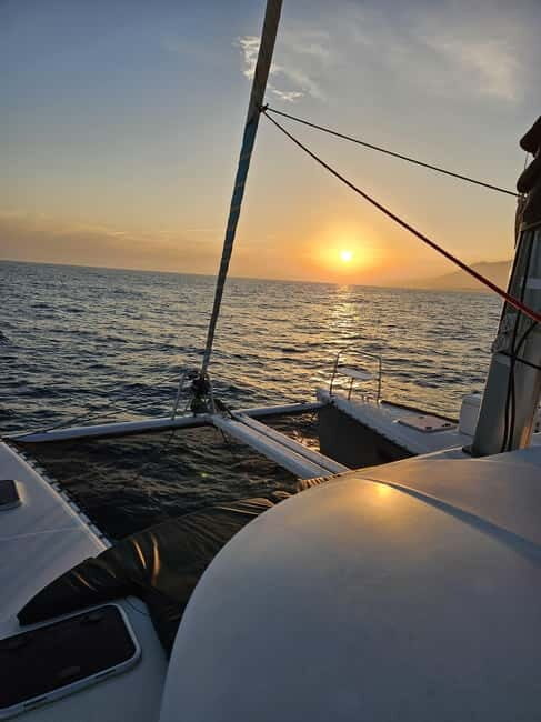 Marbella: Catamaran Sunset Cruise with Snacks and Drinks - The Experience: What to Expect on the Cruise