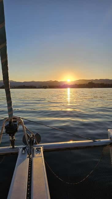 Marbella: Catamaran Sunset Cruise with Snacks and Drinks - Why This Tour is Worth Considering