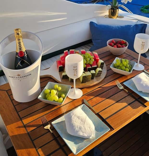 Marbella: shared cruise 2-4 hours on luxury yacht Targa 37 or Targa 48 - Practical Considerations