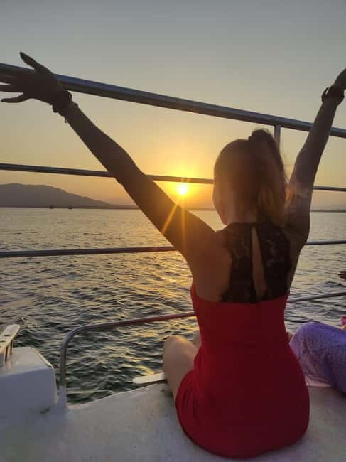Marbella: Sunset Catamaran Trip - Key Points