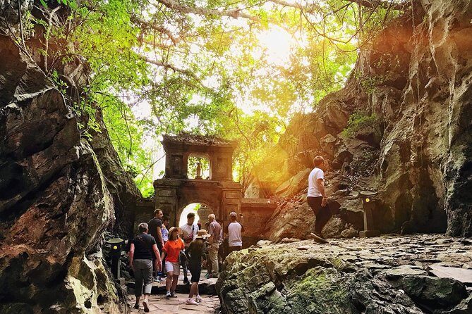 Marble Mountains, Stone Carving Village & Linh Ung Pagoda - Key Points