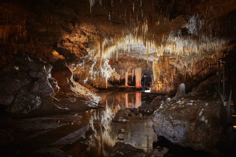 Margaret River: Lake Cave Fully-Guided Tour - Physical Aspects and Practical Tips