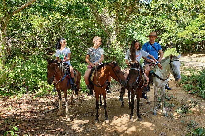 María and Miguel stop - Half day tour to El Limón waterfall with lunch included - An In-Depth Look at the Tour