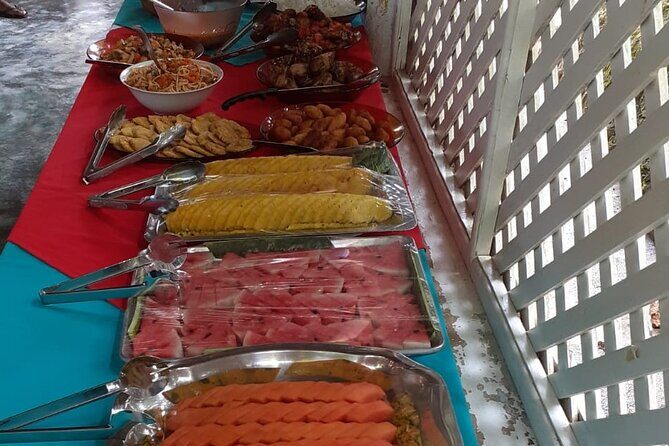 María and Miguel stop - Half day tour to El Limón waterfall with lunch included - Practical Tips for Travelers