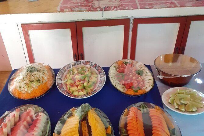 María and Miguel stop - Half day tour to El Limón waterfall with lunch included - FAQ