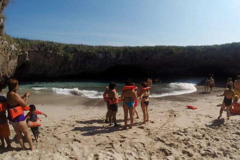 Marieta Islands: Full-Day Tour with Meals and Open Bar - The Departure Point and Timing