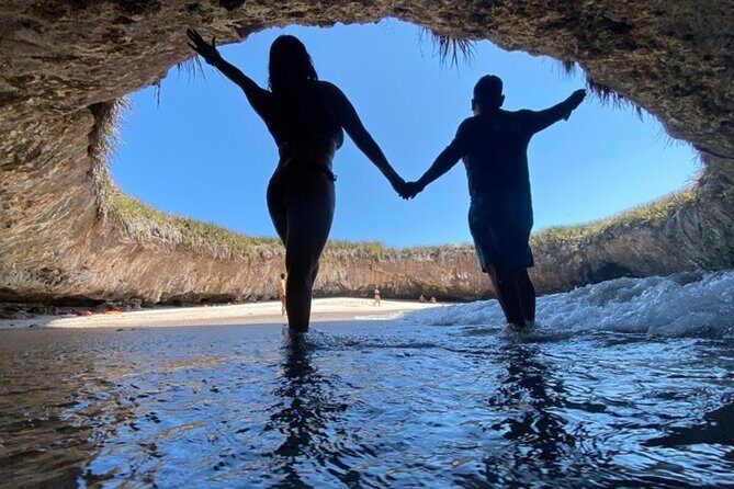 Marietas Islands Tour: enter the hidden beach 100% GUARANTEED - The Authentic Experience: What Makes This Tour Stand Out?