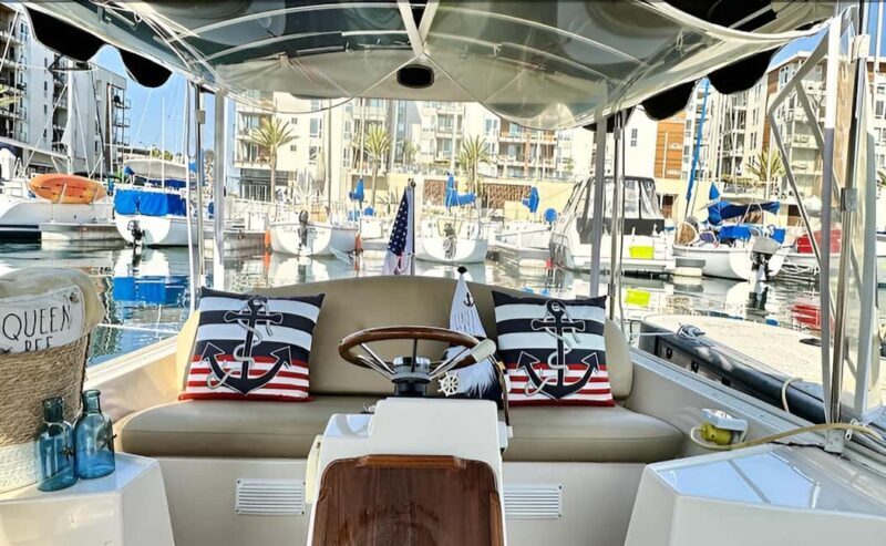 Marina Del Rey: A Romantic Boat Cruise with Sushi & Wine - The Food & Beverage Experience