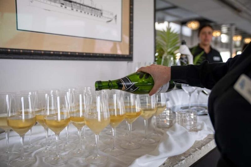 Marina del Rey: Champagne Brunch Cruise - FAQ