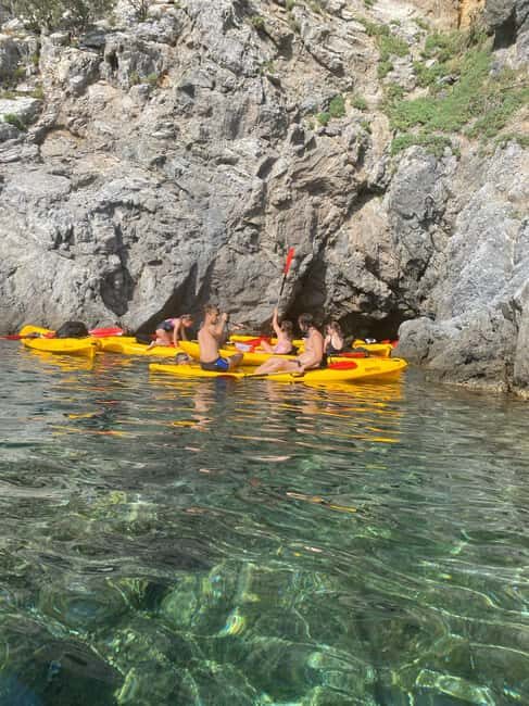 Marine Park of Bergeggi Island: Guided Kayak tour at sunset - An In-Depth Look at the Bergeggi Sunset Kayak Experience